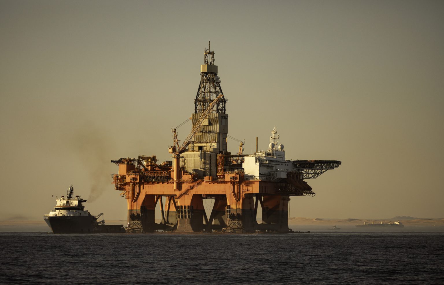 Como funciona uma plataforma de petróleo? - ALTAVE